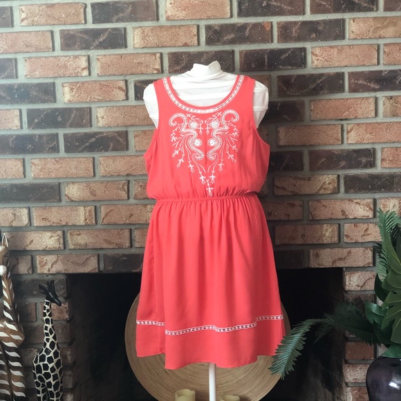 Doe & Rae | Dresses | Die Rae Embroidered Dress | Poshmark